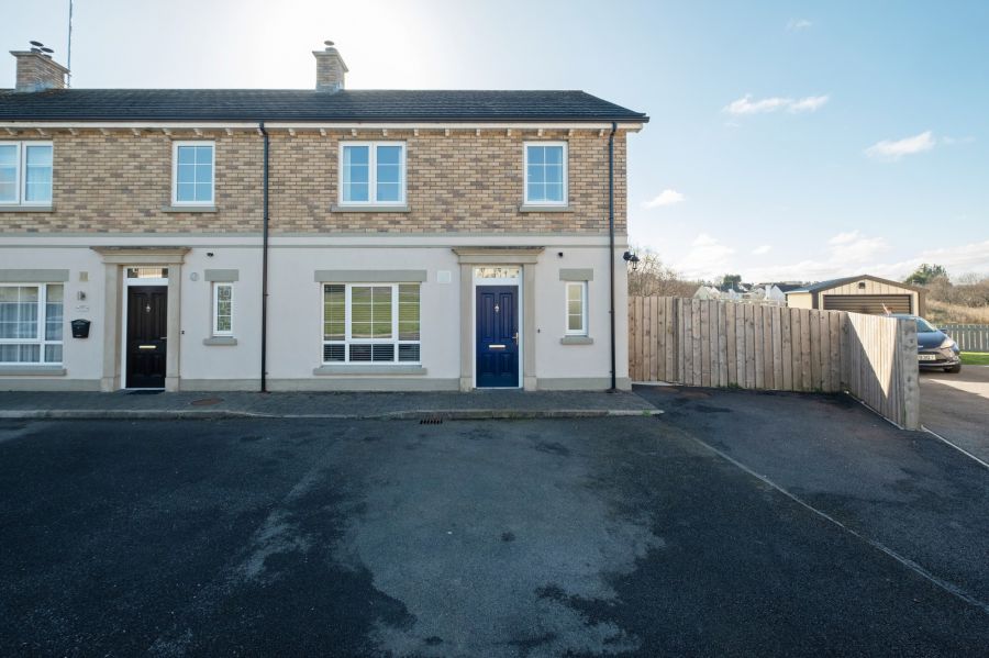 Smyth Leslie & Co | homesni.com